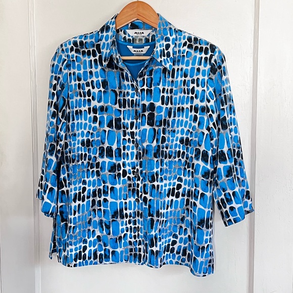 Alia | Tops | Lovely Alia Top | Poshmark